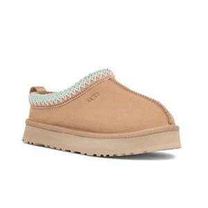 UGG | Shoes | Ugg Tazz Youth Slipper Sand Youth Size 456 143776ksan ...